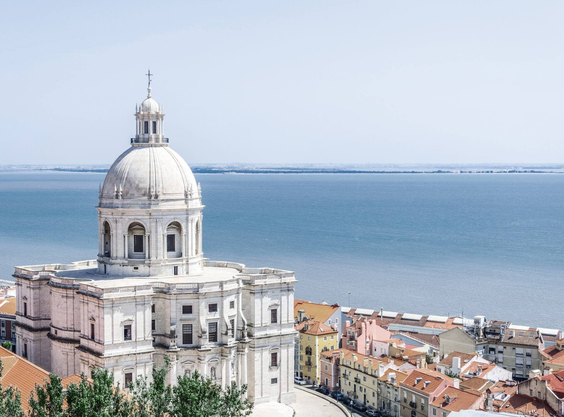 Flights to Lisbon | Finnair Germany